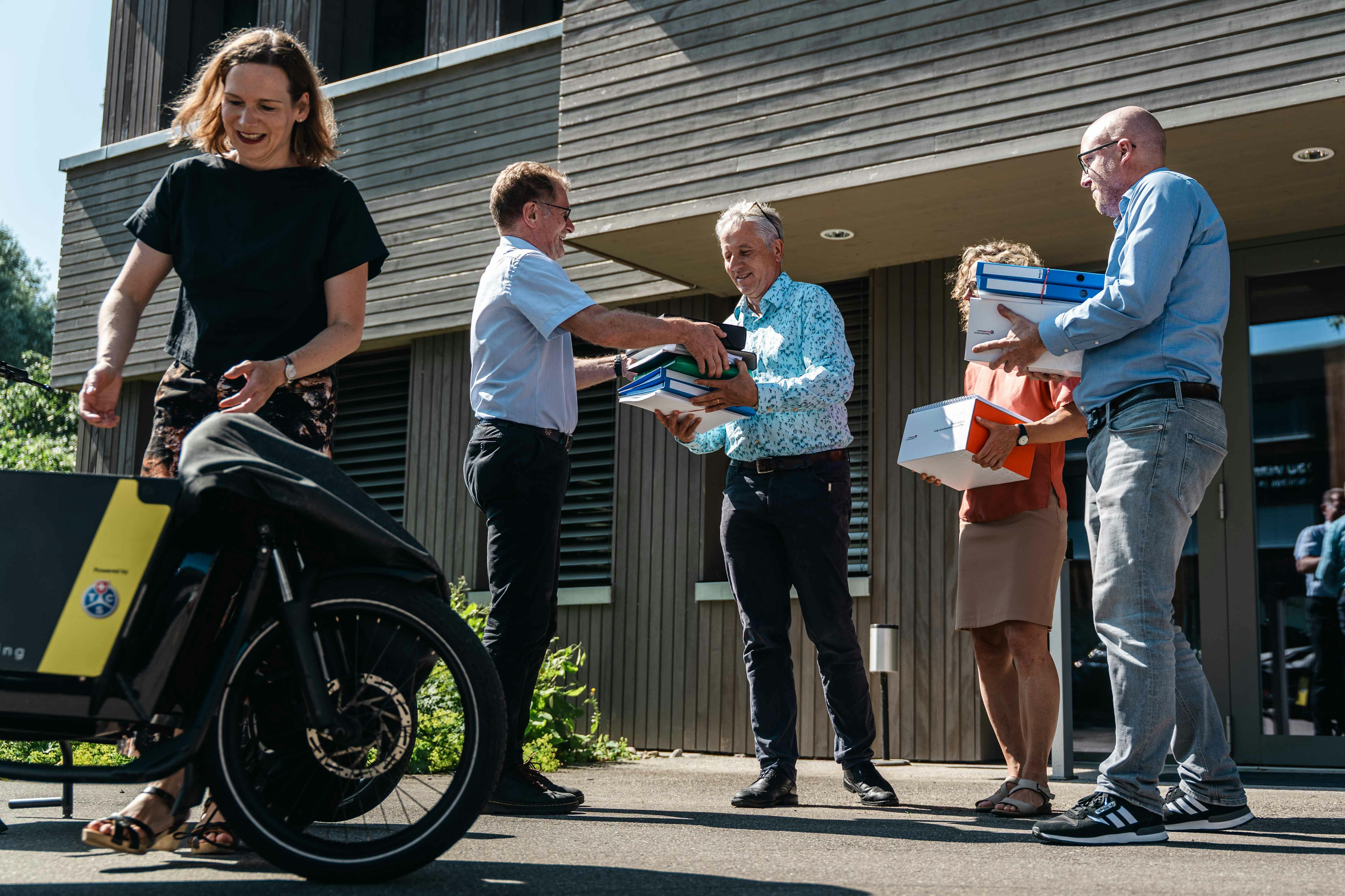 Agglomerationsprogramme stärken den Fuss- und Veloverkehr und fördern Elektrobusse